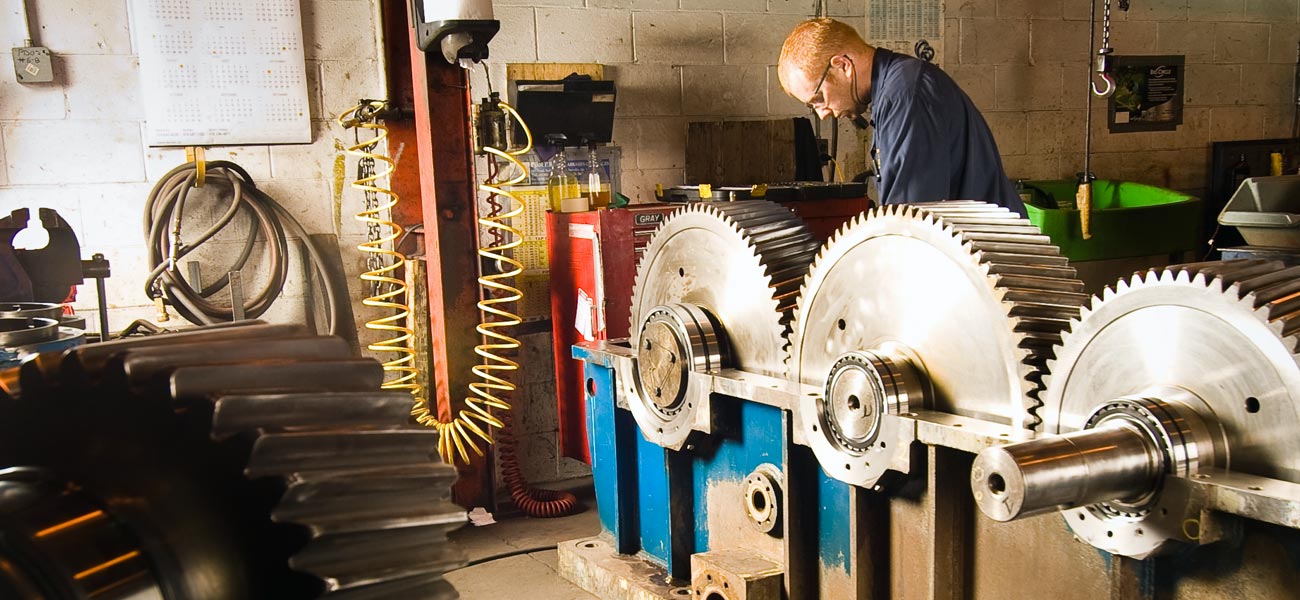 CAREERS - Groupe Delom